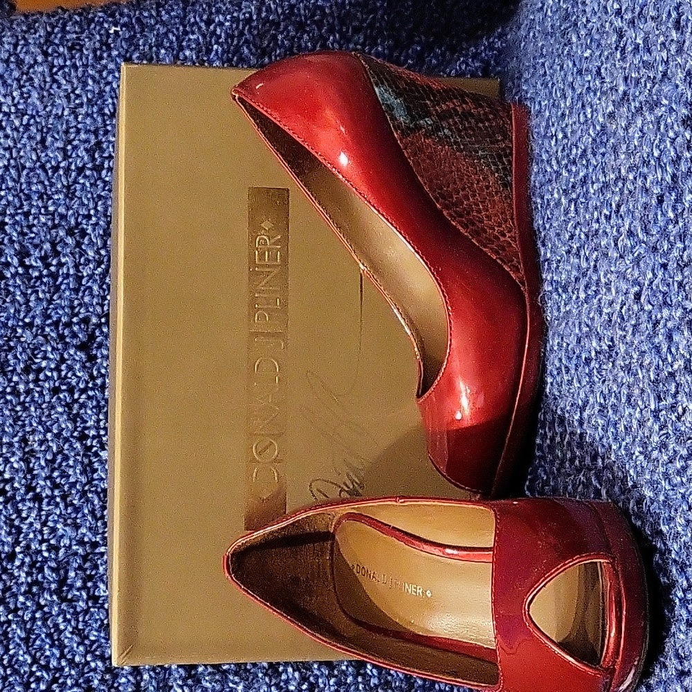 Patent Leather Rouge/Rainbow Snakeskin Wedge - Gem